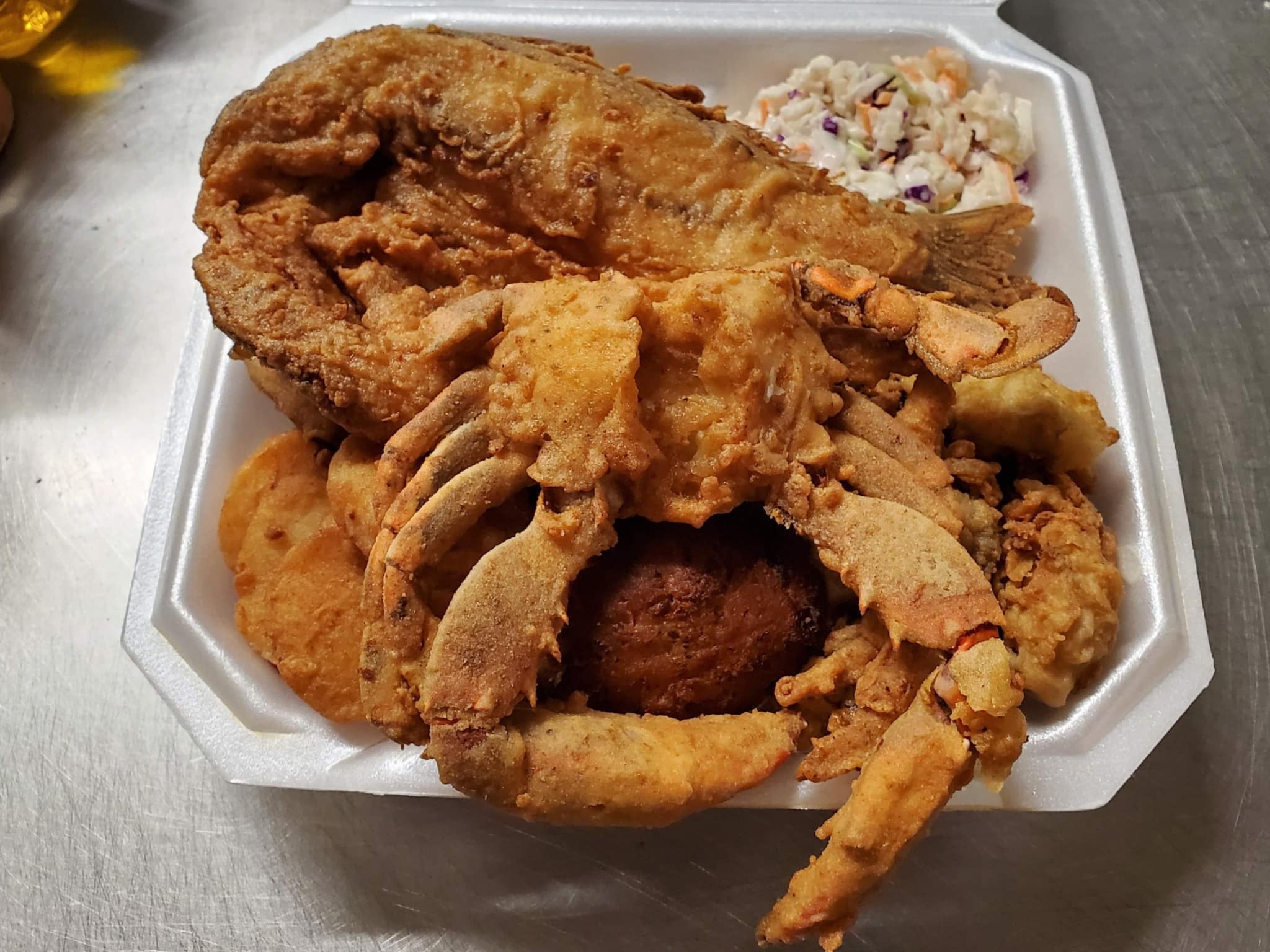 Traditional Seafood Platter (6 items) | FreshwaterFishCompany